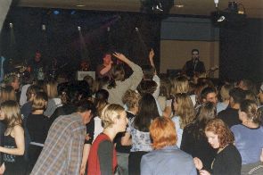 MAX MOOSE Cover Band Review: CRAZY HAUS