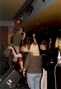 MAX MOOSE Cover Band Review: CRAZY HAUS