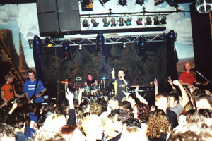 MAX MOOSE Cover Band Review: CRAZY HAUS